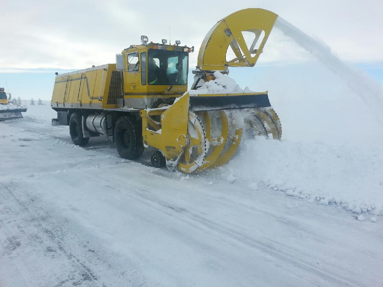Kneb Am 960 Am 100 3 Fm Eastbound I 80 Open In Nebraska Some