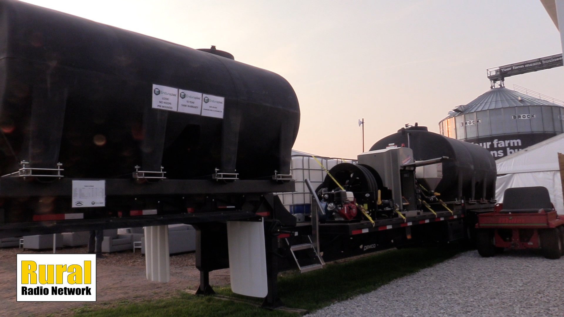 This sprayer tender fills a 1000-gallon sprayer in 9 minutes! | HHD ...