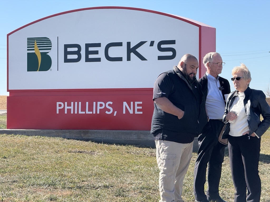 Beck’s Hybrids acquires Phillips seed corn plant, with plans for growth ...