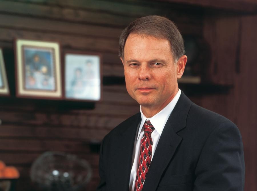 Solich announces retirement from coaching - York's Max Country 104.9
