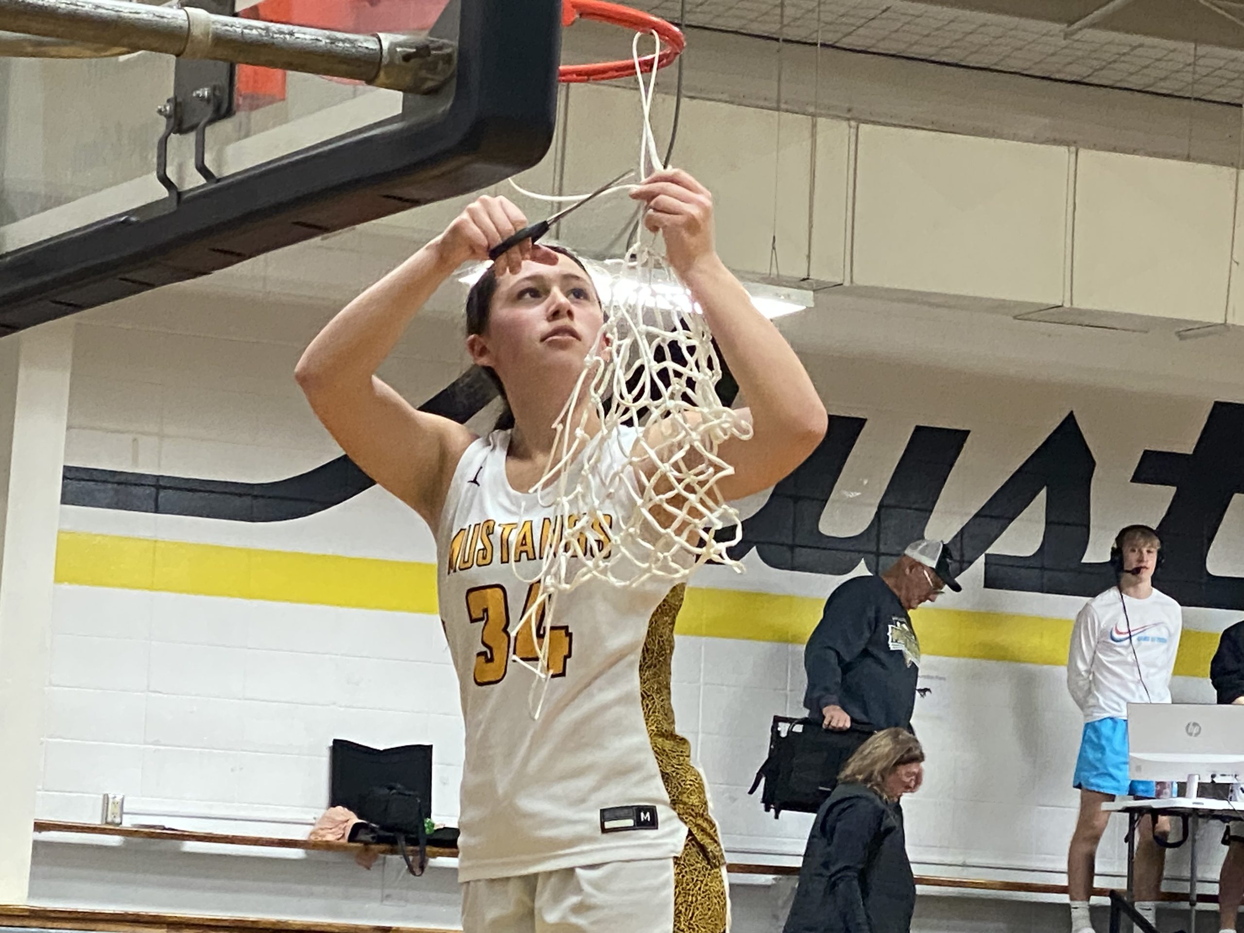 McCool Junction girls headed back to state - York's Max Country 104.9