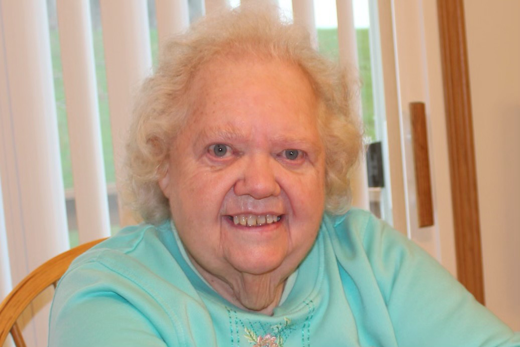 Edith Marie Carlson, 88, of Lyons - The Bull