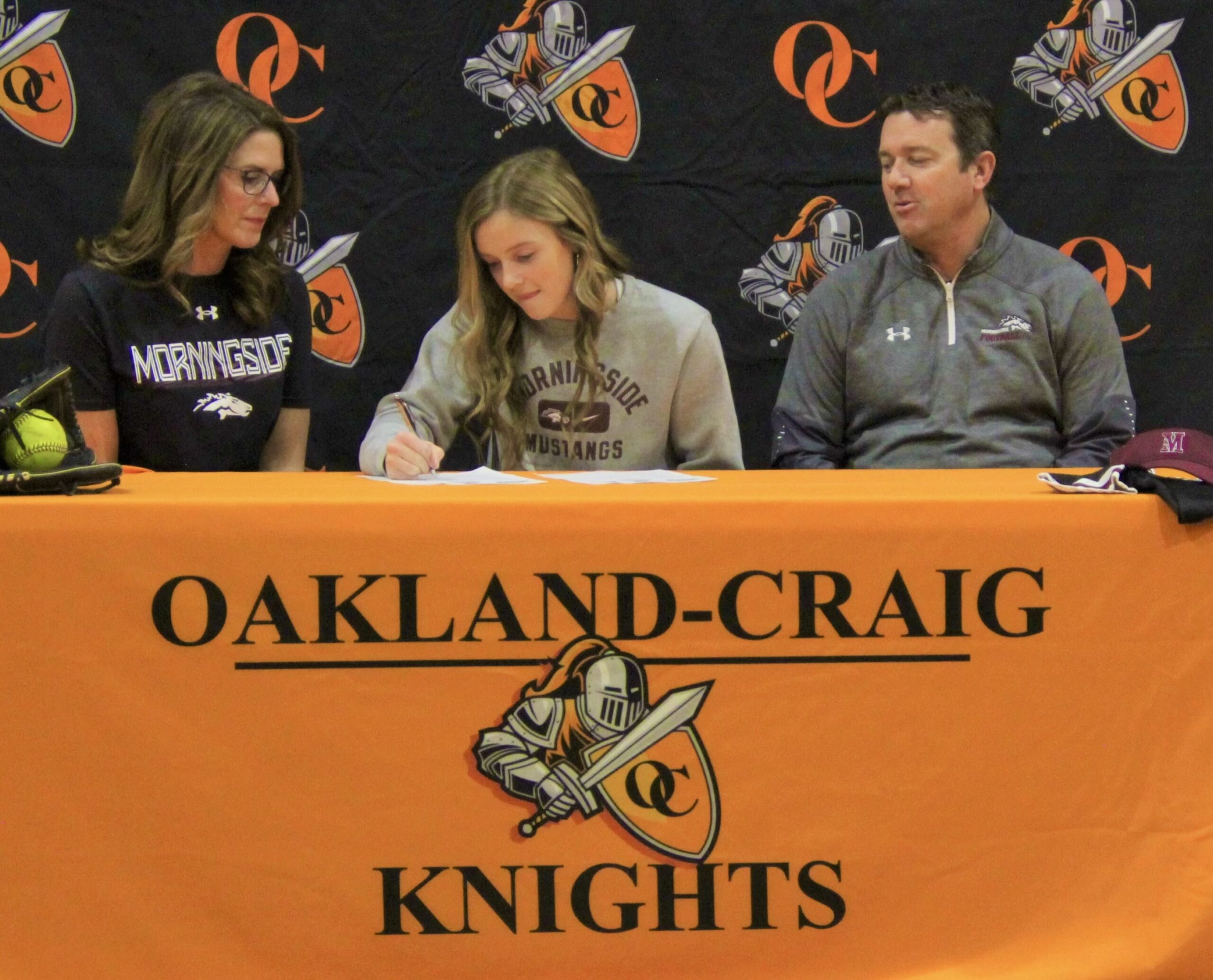 Laryn Johnson to Play Softball at Morningside - The Bull