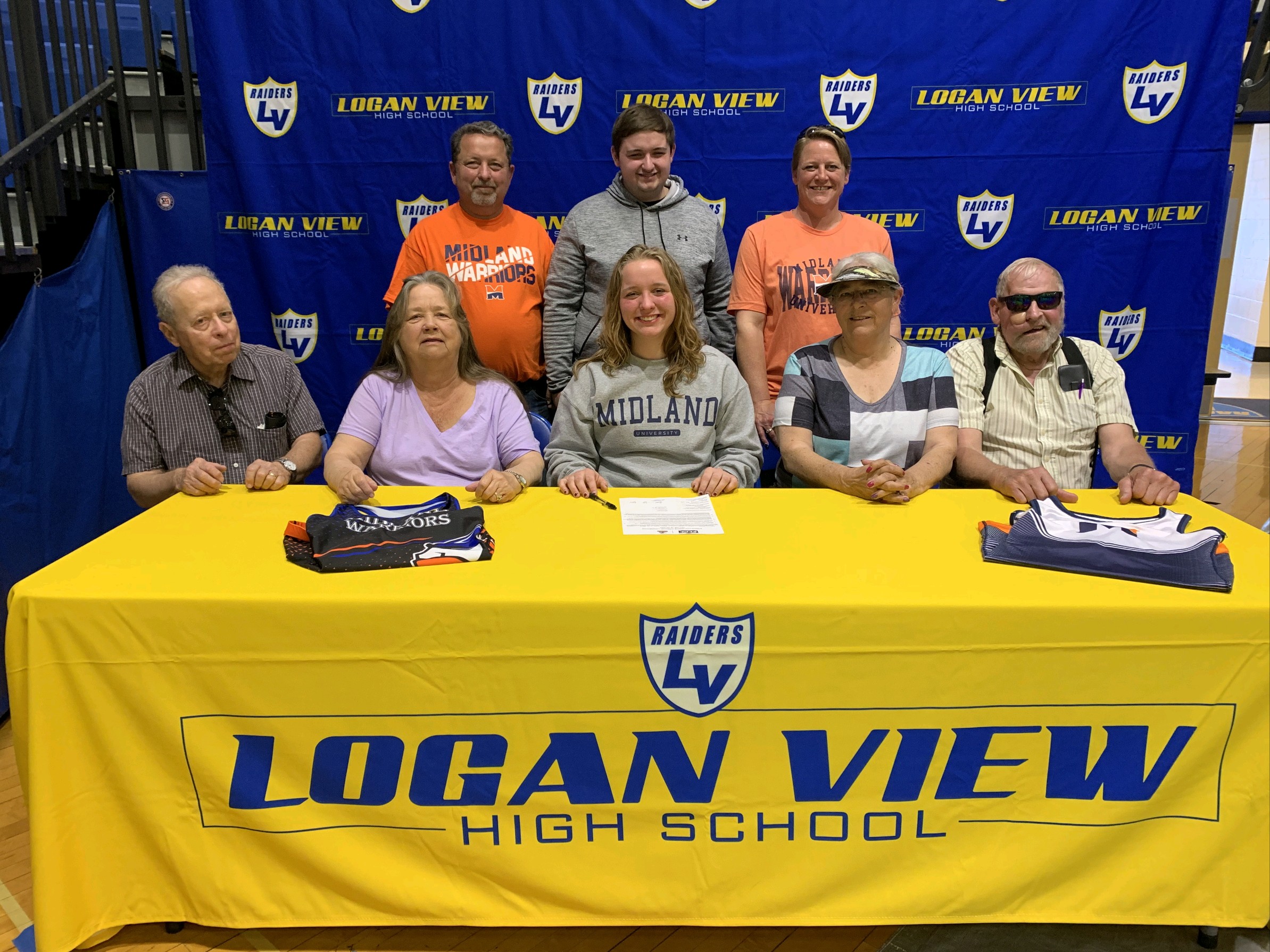 Logan View’s Irvin signs with Midland - The Bull