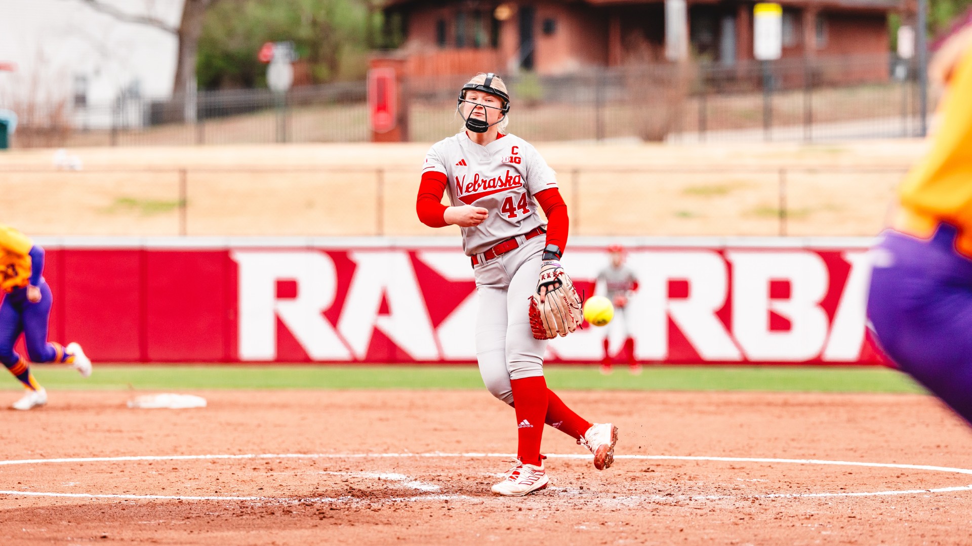 Huskers split at Razorback Rumble Saturday - The Bull