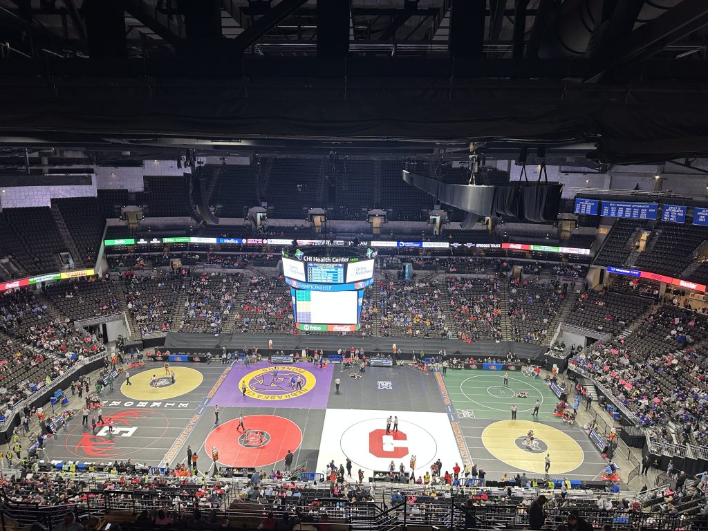 KTIC 840 AM/98.3 FM/98.7 FM - Girls State Wrestling Results from Wednsday