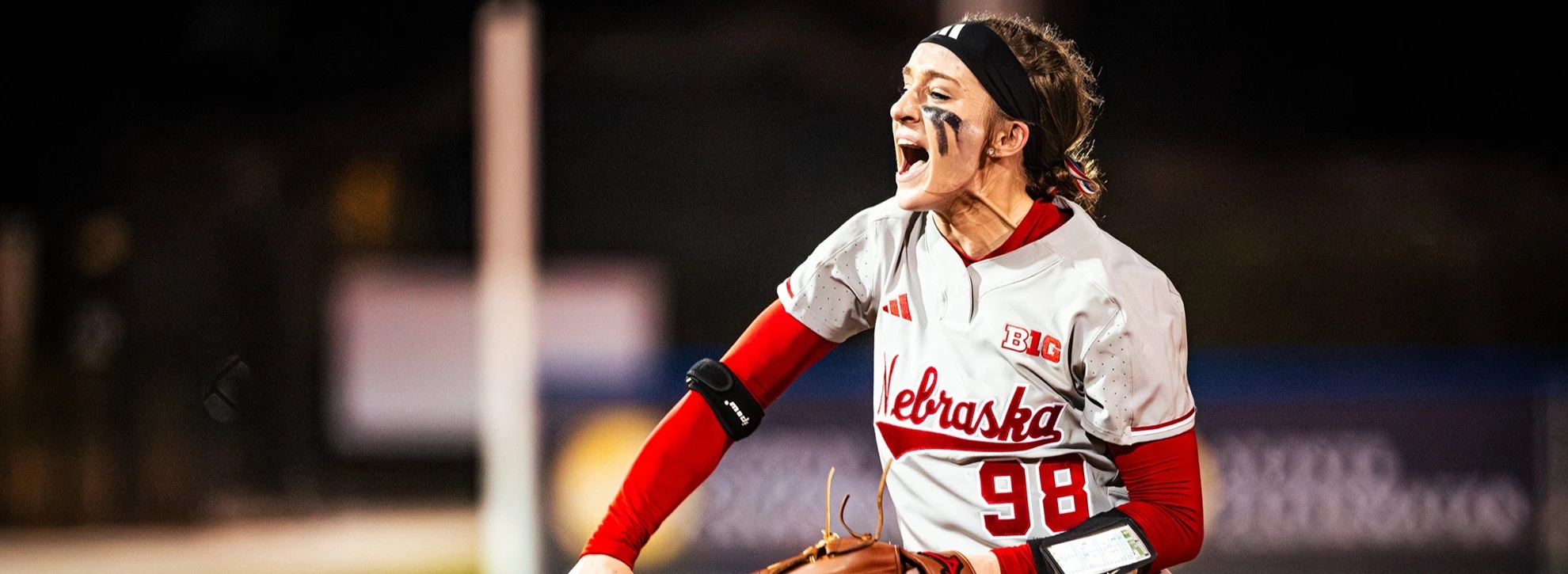 KNEB-AM 960 AM – 100.3 FM - Huskers upset Volunteers in Season Opener