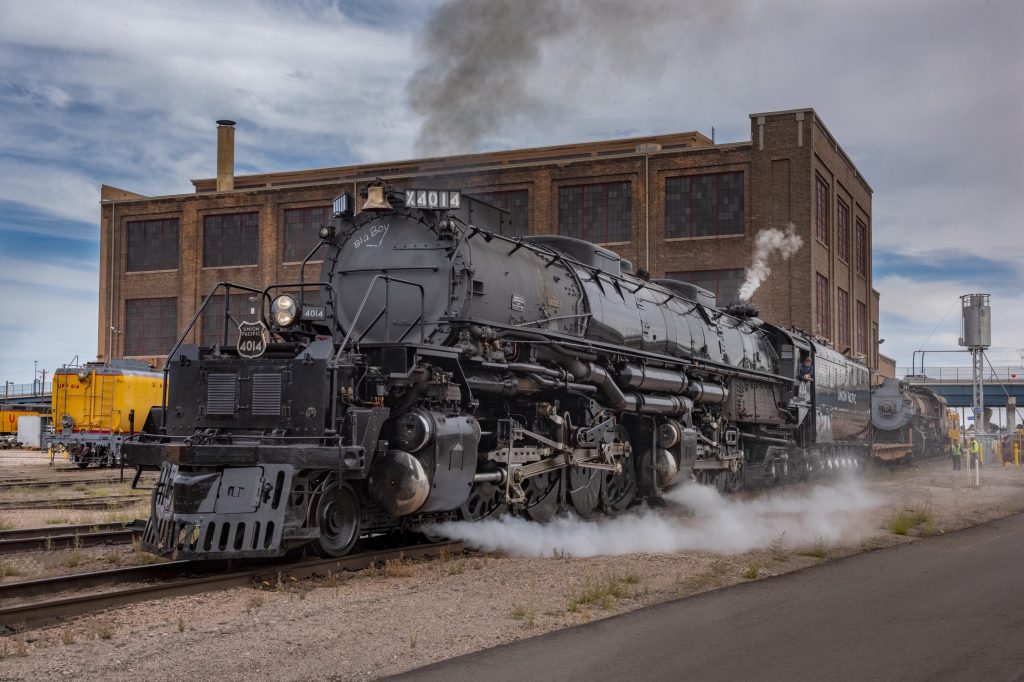 Union Pacific 4014 Big Boy traveling through Nebraska - KBEAR 92.3