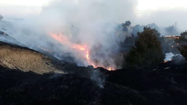 KRVN 880 – KRVN 93.1 – KAMI - Multiple fire departments battle Custer ...