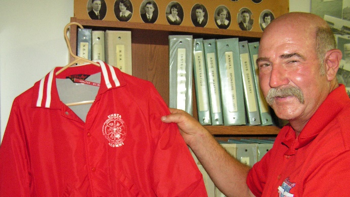 KRVN 880 – KRVN 93.1 – KAMI - June 26 is Curtis Aggies Day
