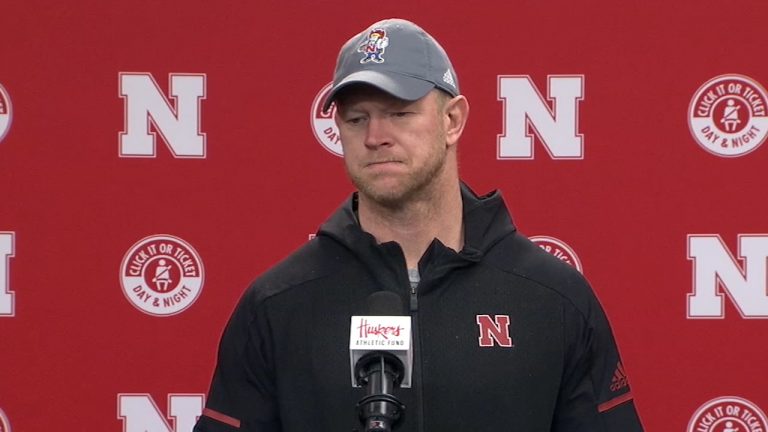 KTIC- 840 AM, 98.3 FM and 107.9 the Bull - Today's Hottest Country Music