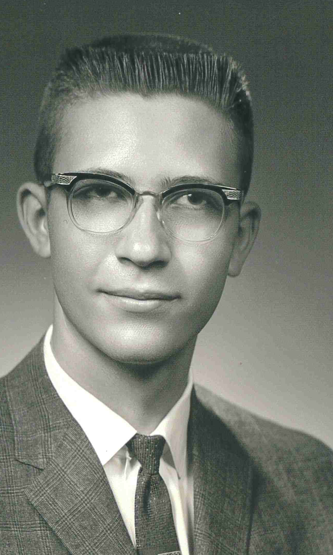 KRVN 880 – KRVN 93.1 – KAMI - Lou Reinhart Raasch, 78 years of age, of ...