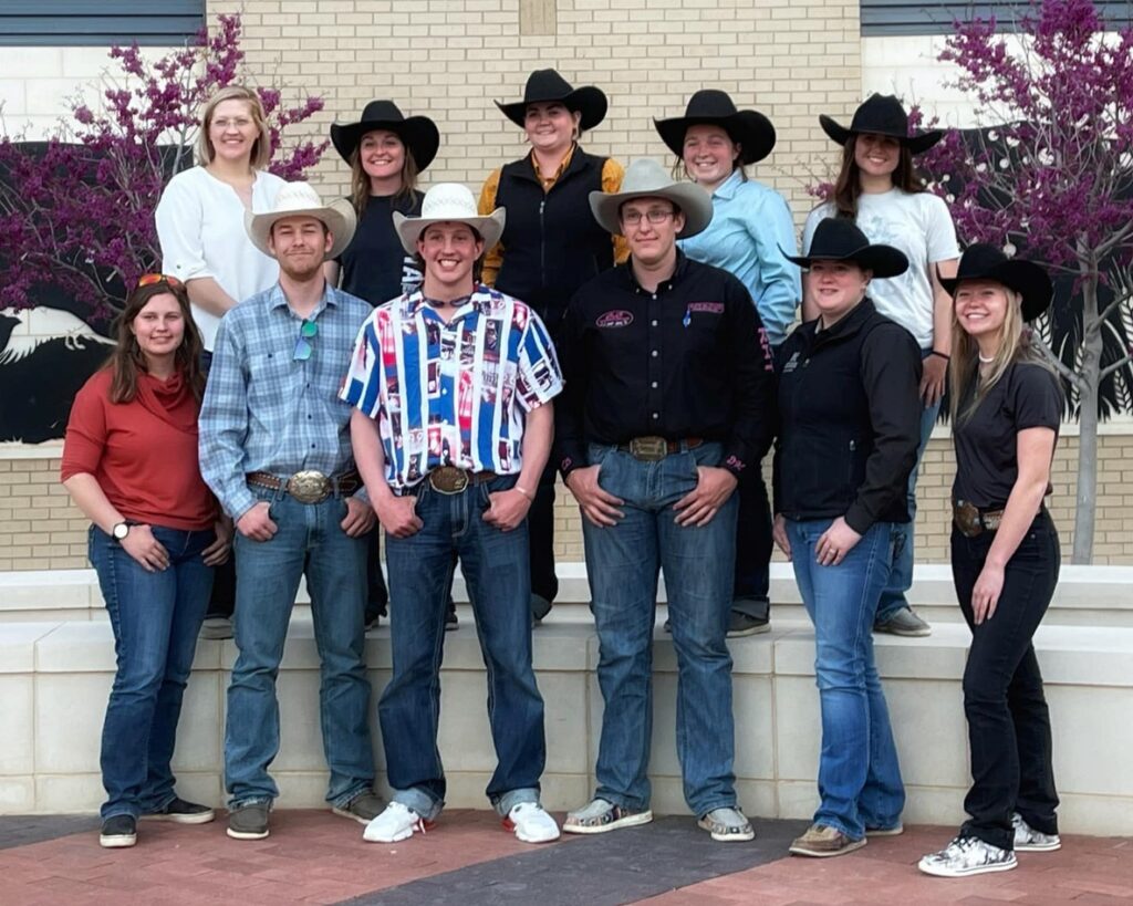 KRVN 880 – KRVN 93.1 – KAMI - Ranch horse team places fifth at Amarillo