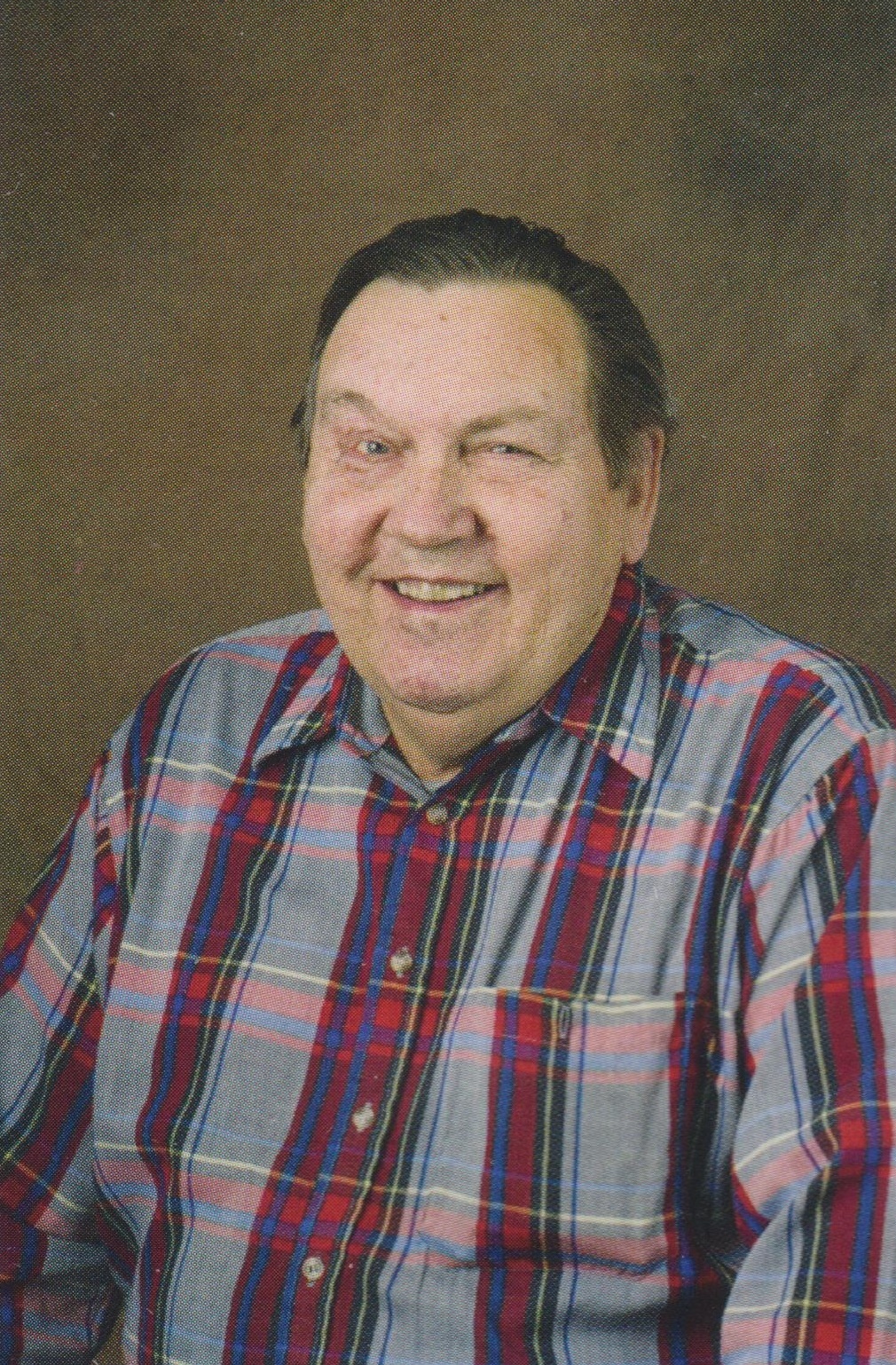KRVN 880 – KRVN 93.1 – KAMI - Richard G. Lindeman, age 75 of Cozad