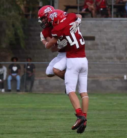 KRVN 880 – KRVN 93.1 – KAMI - Bison Pull Away From Cozad on Opening Night