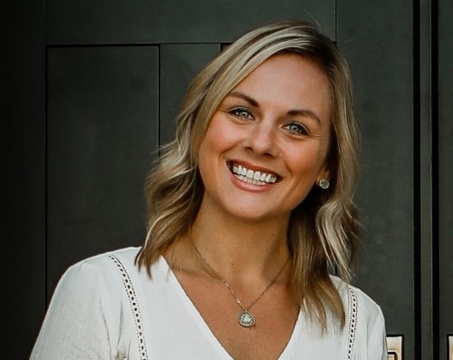 KRVN 880 – KRVN 93.1 – KAMI - Whitney Leigh Wiley (Kreifels), age 34