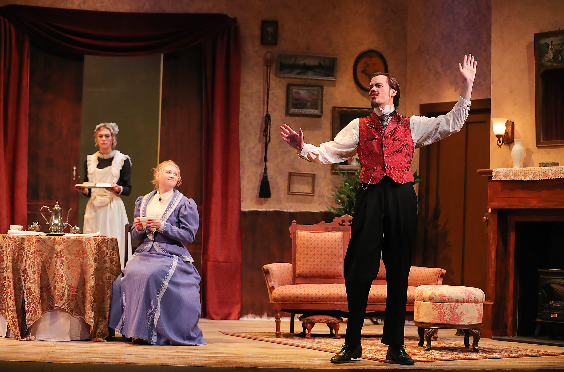 KRVN 880 – KRVN 93.1 – KAMI - UNK Theatre opening season with ‘Gaslight’