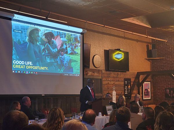 KRVN 880 – KRVN 93.1 – KAMI - Phelps County business honored and State ...