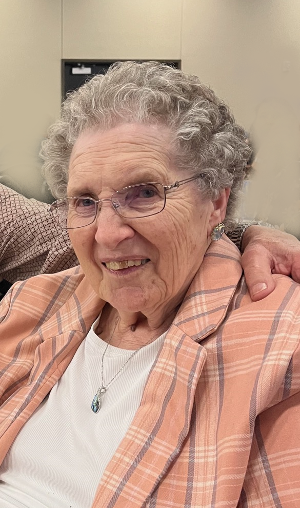 KRVN 880 – KRVN 93.1 – KAMI - Leona Louise (Seevers) Deaver, age 85
