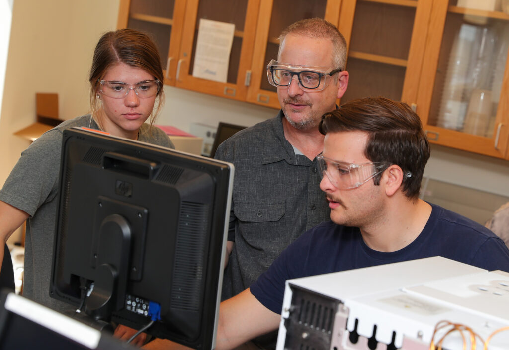 KRVN 880 – KRVN 93.1 – KAMI - University of Nebraska researchers ...