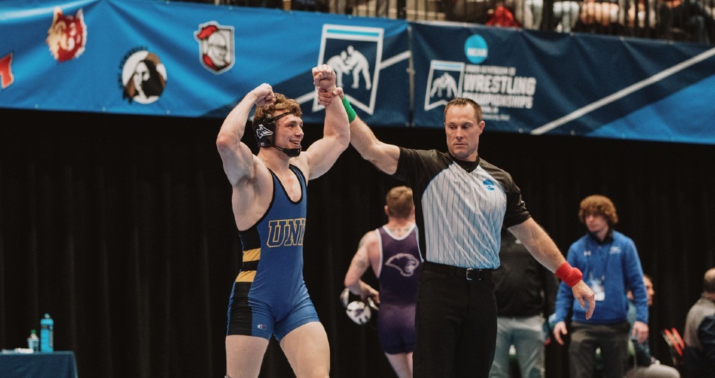 KRVN 880 – KRVN 93.1 – KAMI - Loper Wrestler Super Happy With Victory