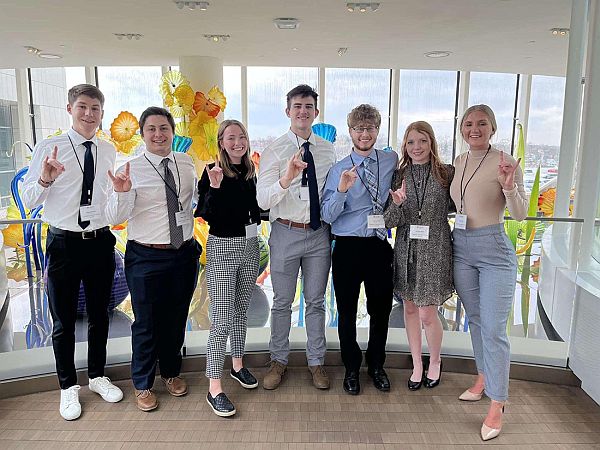 KRVN 880 – KRVN 93.1 – KAMI - UNK program recruits, retains future ...