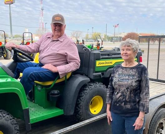KRVN 880 – KRVN 93.1 – KAMI - Farnam man wins KRVN John Deere Work ...