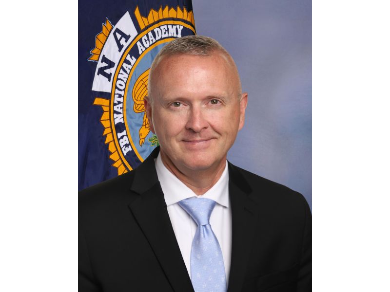 KRVN 880 – KRVN 93.1 – KAMI - Major Russell Lewis Graduates from FBI ...