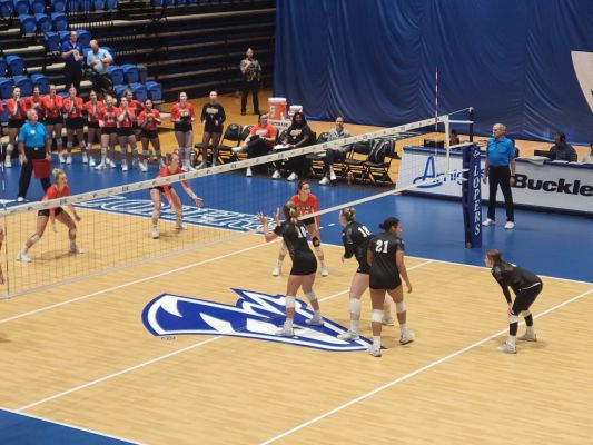 KRVN 880 – KRVN 93.1 – KAMI - Lopers Sweep Doane