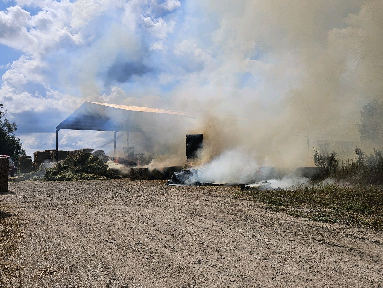 KRVN 880 – KRVN 93.1 – KAMI - Nearly 200 Bales Lost in Rural Elm Creek ...