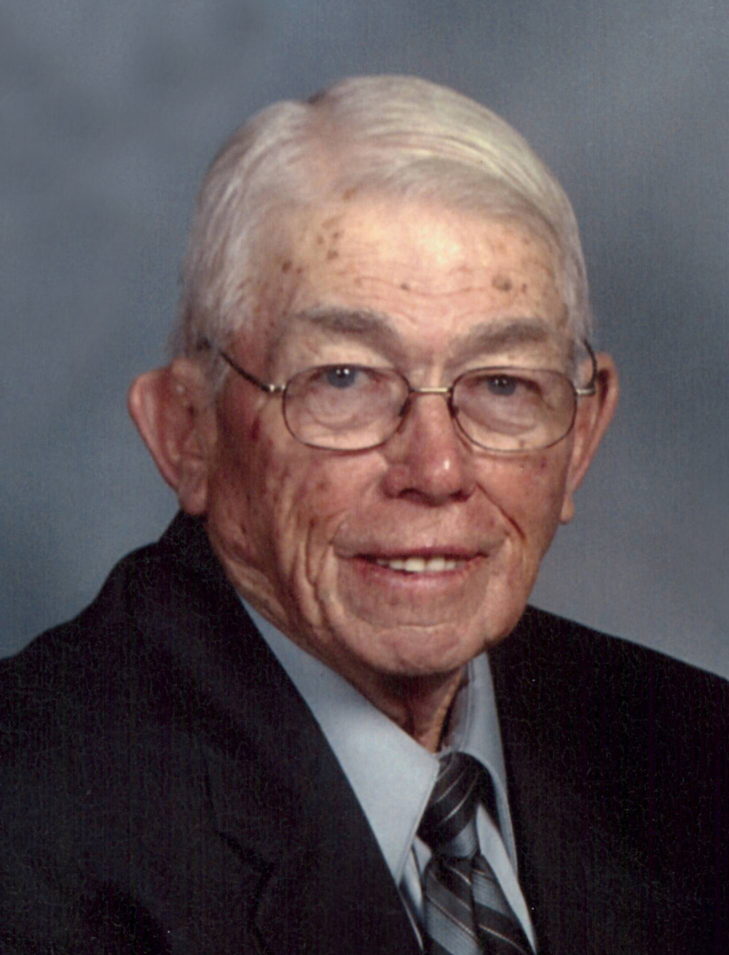 KRVN 880 – KRVN 93.1 – KAMI - David Dean High, 92 years of age, a ...