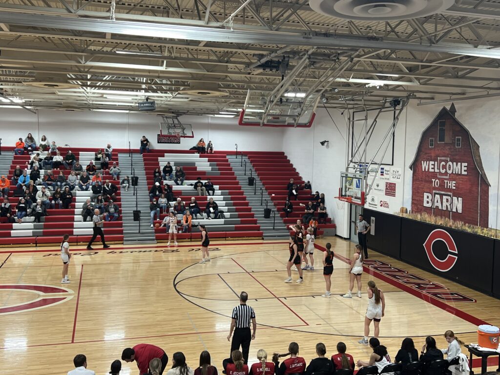 KRVN 880 – KRVN 93.1 – KAMI - Haymakers defend The Barn