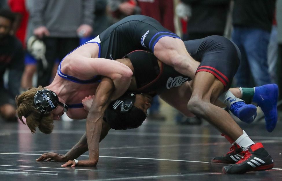 KRVN 880 – KRVN 93.1 – KAMI - Ourada named MIAA wrestler of the week
