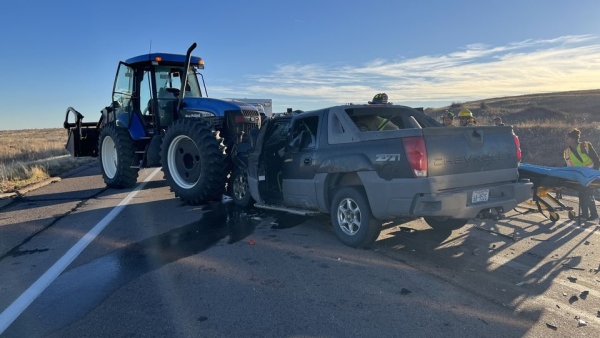 KRVN 880 – KRVN 93.1 – KAMI - Chase County pickup-tractor crash results ...