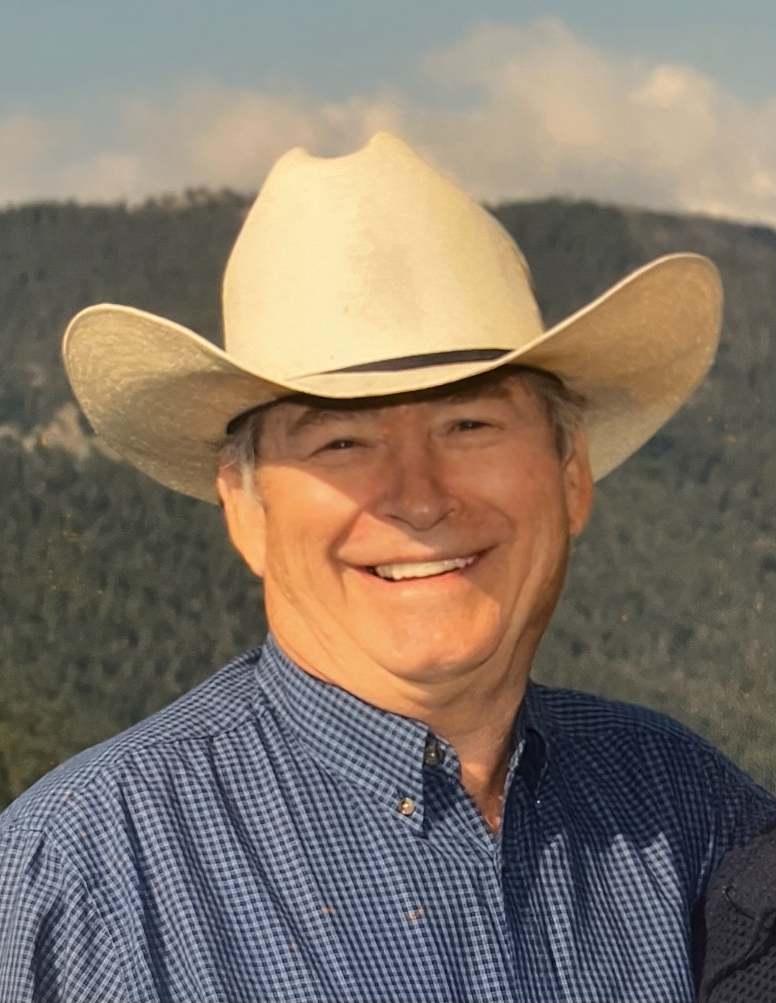 KRVN 880 – KRVN 93.1 – KAMI - Dr. Jack Longfellow age 78 of Broken Bow