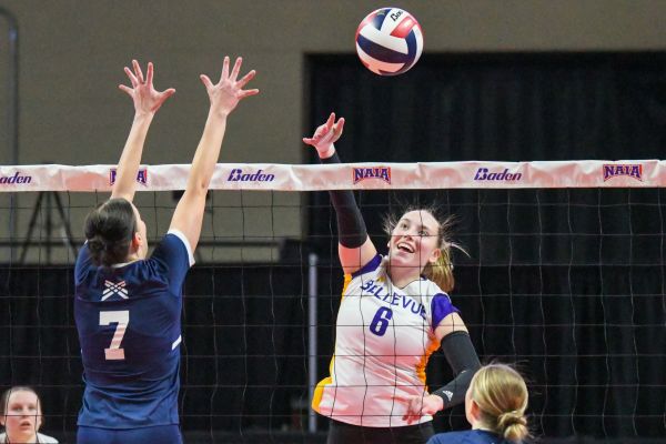 KRVN 880 – KRVN 93.1 – KAMI - Fleischman finishes career with Bruins