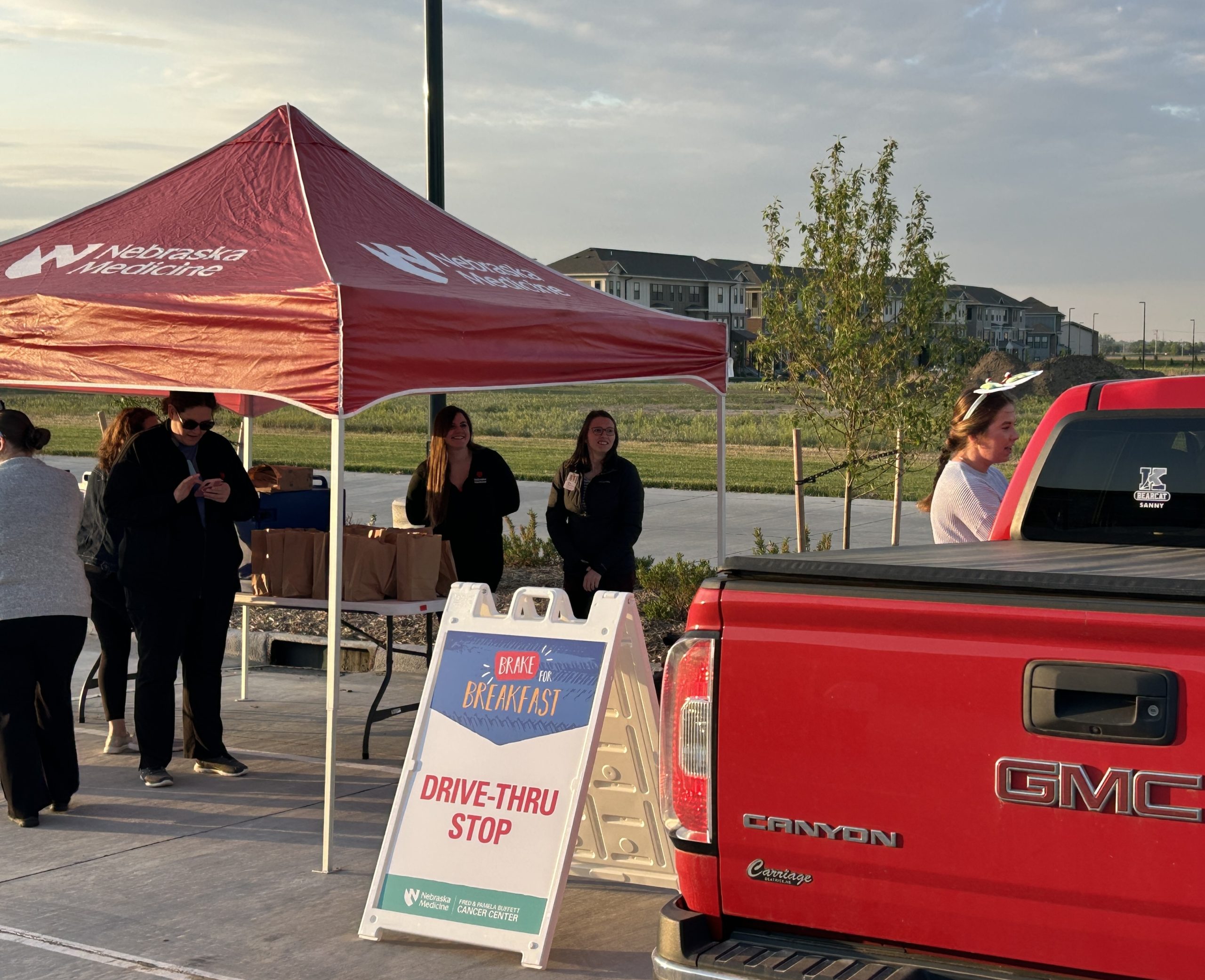 KRVN 880 – KRVN 93.1 – KAMI - Popular Cancer Awareness Event Comes to ...