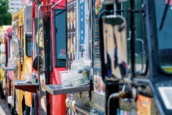 KRVN 880 – KRVN 93.1 – KAMI - Grand Island to host Food Truck ...