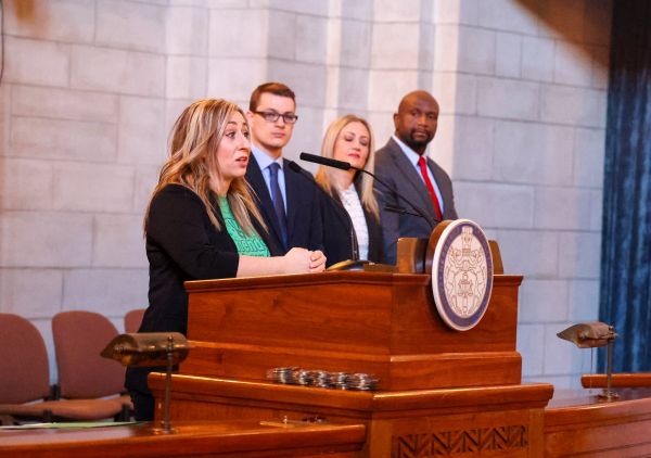 KRVN 880 – KRVN 93.1 – KAMI - Lt. Gov. Kelly Recognizes Top Public ...
