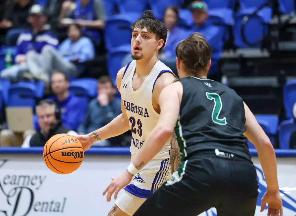 KRVN 880 – KRVN 93.1 – KAMI - Bearcats Take Shoot Out With Lopers
