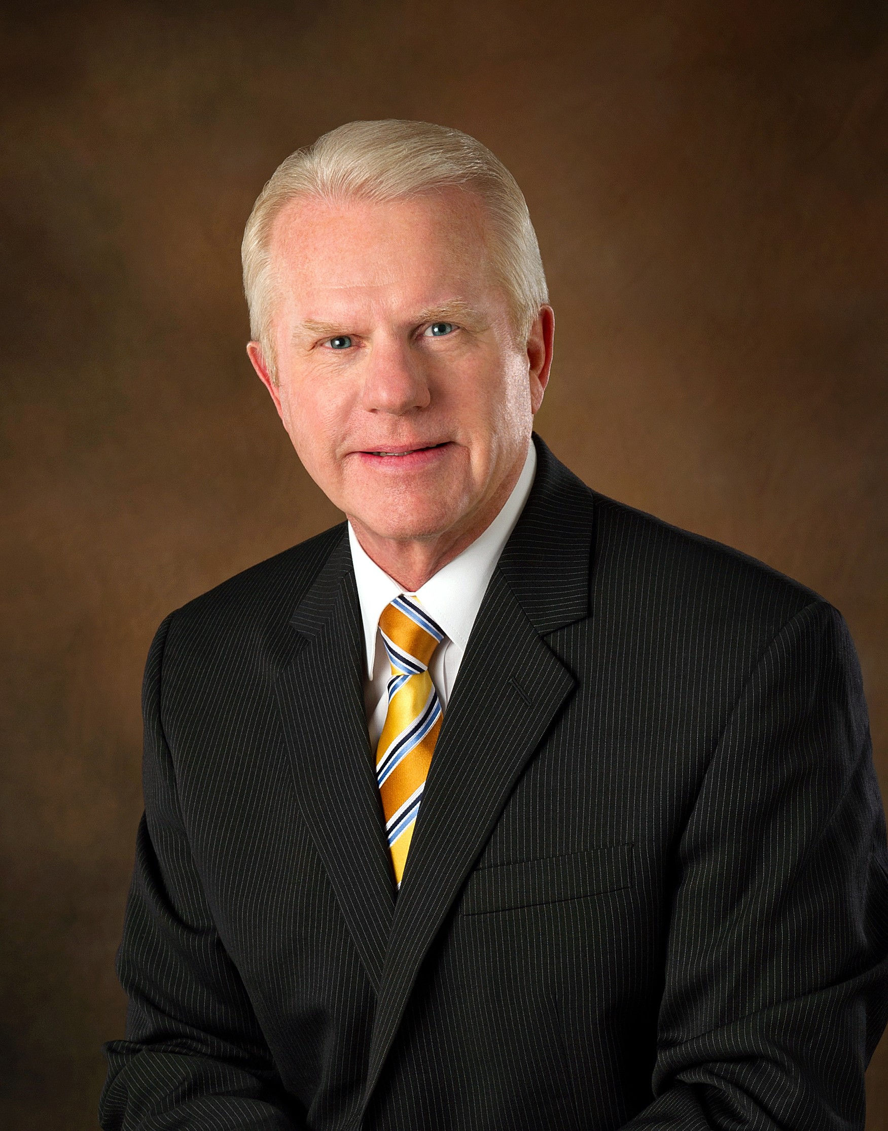 KRVN 880 – KRVN 93.1 – KAMI - Williams named interim president of NE ...