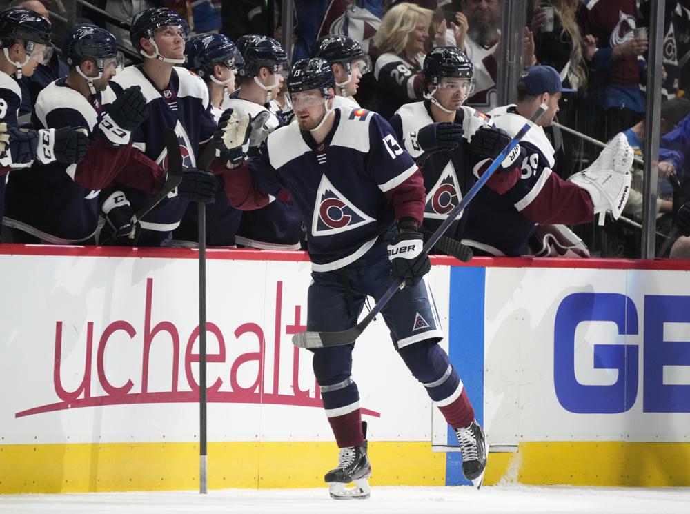 KNEB-AM 960 AM – 100.3 FM - Avs beat Blues 5-3, match team record for ...