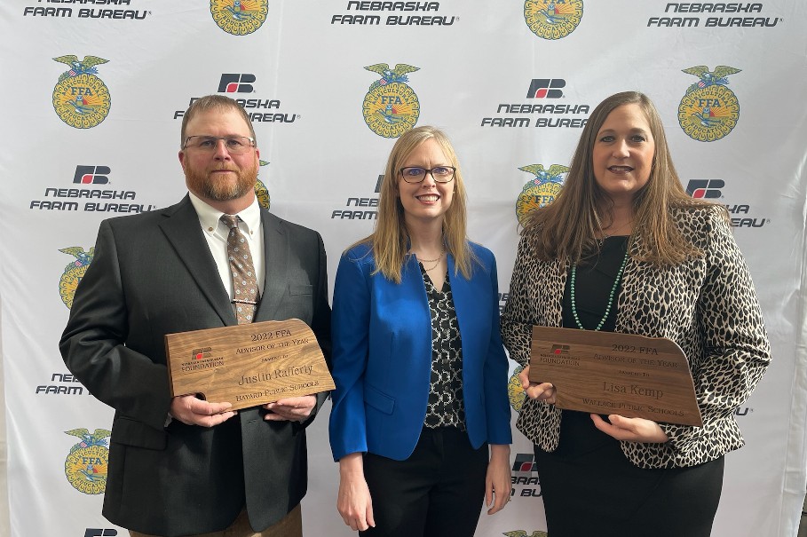 Area FFA advisor brings home ‘Advisor of the Year Award’ - KHYY