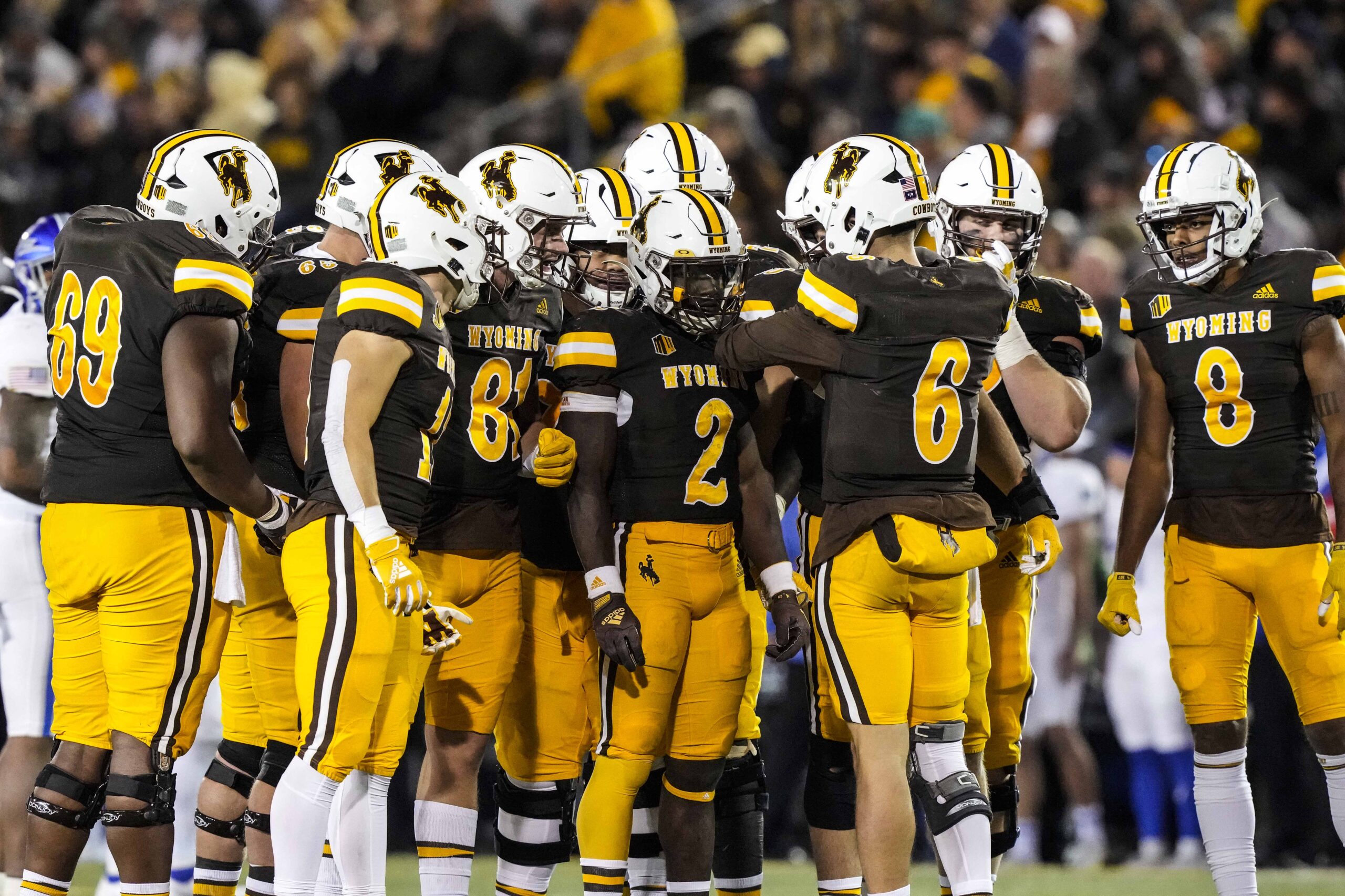 Wyoming and BYU meet for the 79th time on Saturday - KOZY