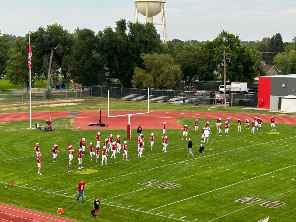 KNEB-AM 960 AM – 100.3 FM - Scottsbluff runs over Lincoln Pius to open ...