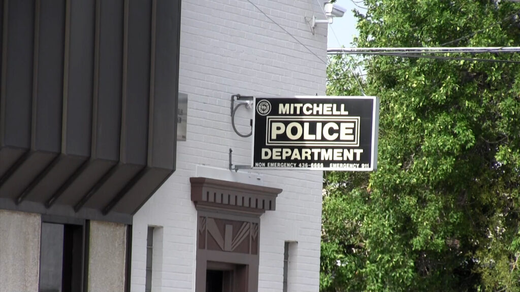 KNEB-AM 960 AM – 100.3 FM - Mitchell Police See Spike in Thefts From ...