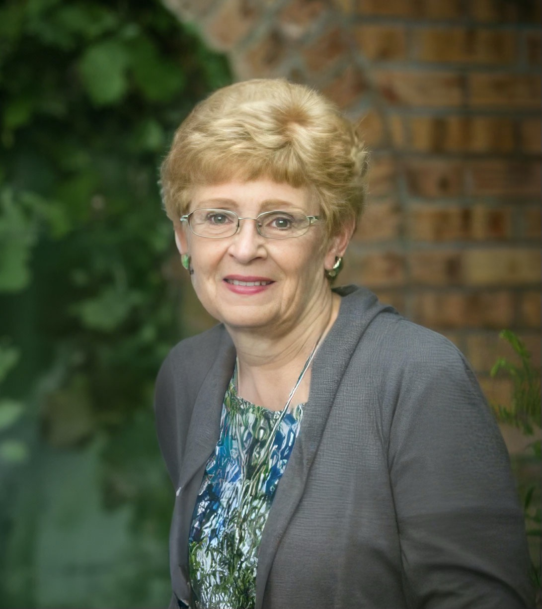 KNEB-AM 960 AM – 100.3 FM - Kathleen “Kathy” L. (Van Boening) Gingrich ...