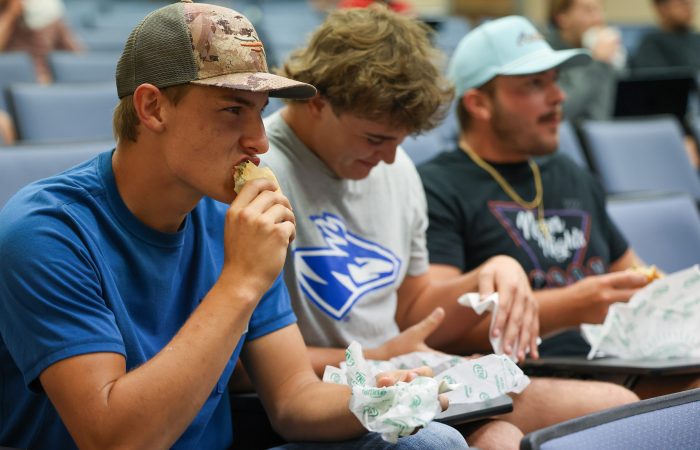 KNEB-AM 960 AM – 100.3 FM - Consider the Runza: UNK Professor Uses ...