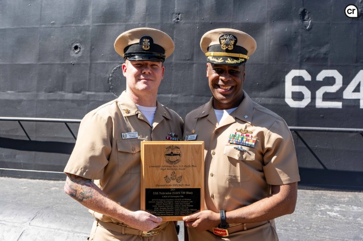 KNEB-AM 960 AM – 100.3 FM - SUBPAC Presents Award to USS Nebraska Crew