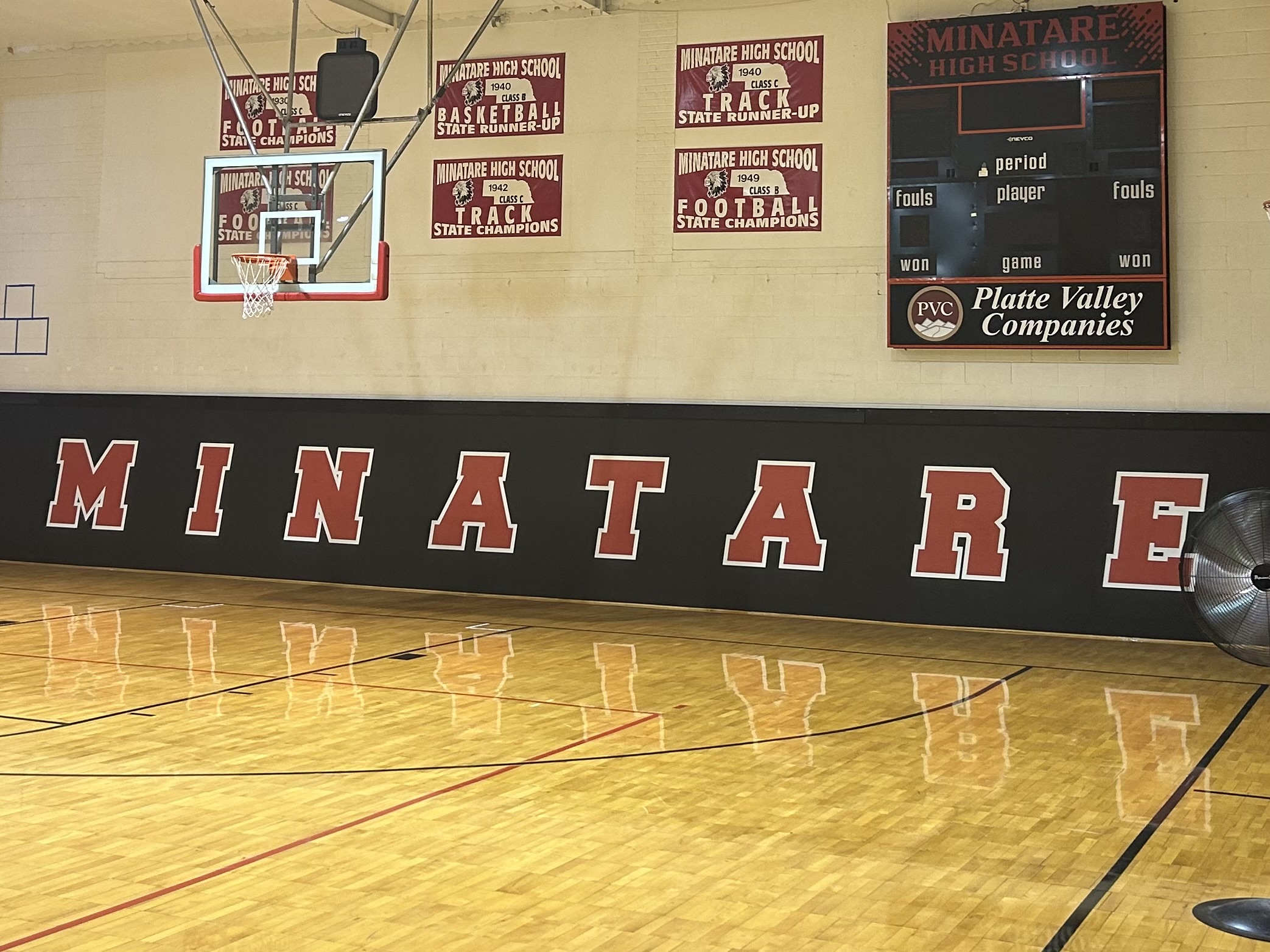 KNEB-AM 960 AM – 100.3 FM - Minatare Football and Volleyball previews